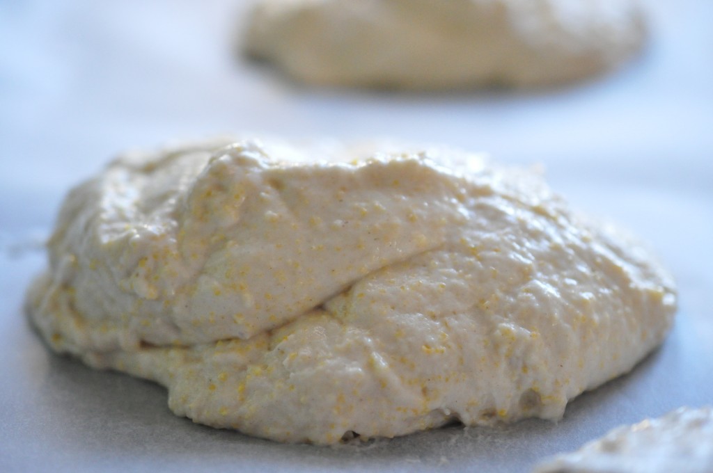 Majsboller – opskrift på boller med majsmel nogetiovnen.dk