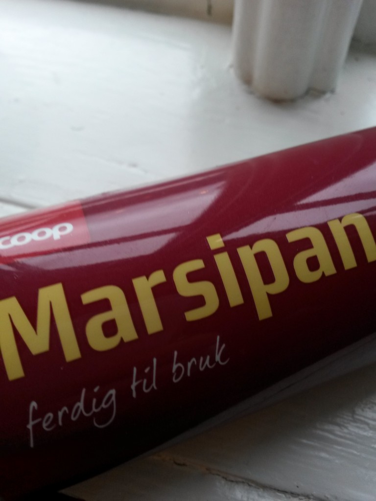 Marcipancookies på 5 minutter med 1 ingrediens | nogetiovnen.dk