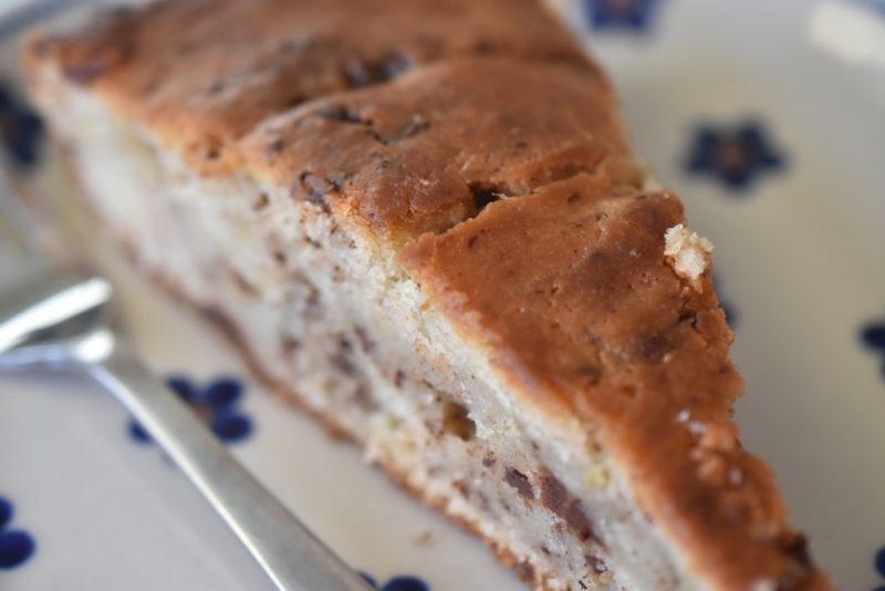 Banankage opskrift – kage med banan & chokolade nogetiovnen.dk