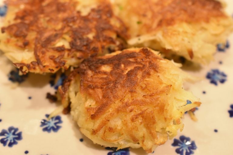 Pastinak røsti - vegetar frikadeller opskrift | nogetiovnen.dk