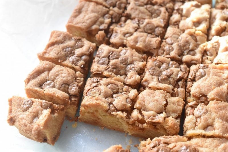 Daim kage snitter – chokoladekage med Daim • nogetiovnen.dk