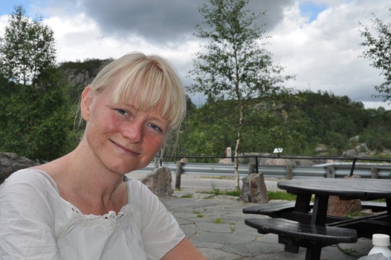 Om bagenørden | nogetiovnen.dk