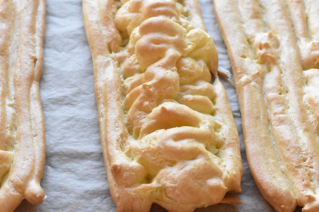 Walesstang med creme – nem vandbakkelse • nogetiovnen.dk