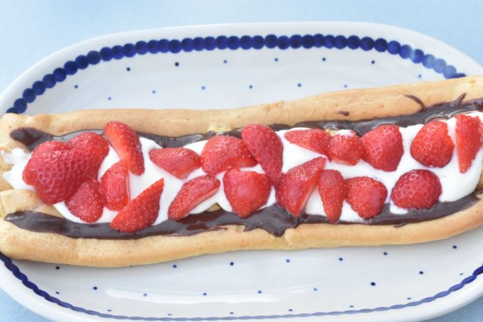 Walesstang med creme – nem vandbakkelse • nogetiovnen.dk