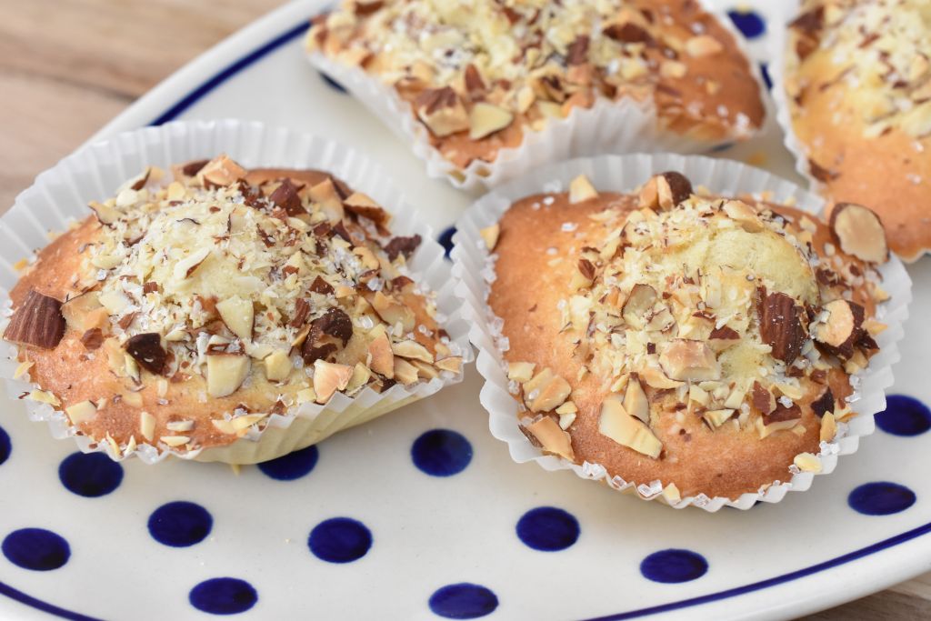 Muffins i airfryer – nem hurtig opskrift • nogetiovnen.dk