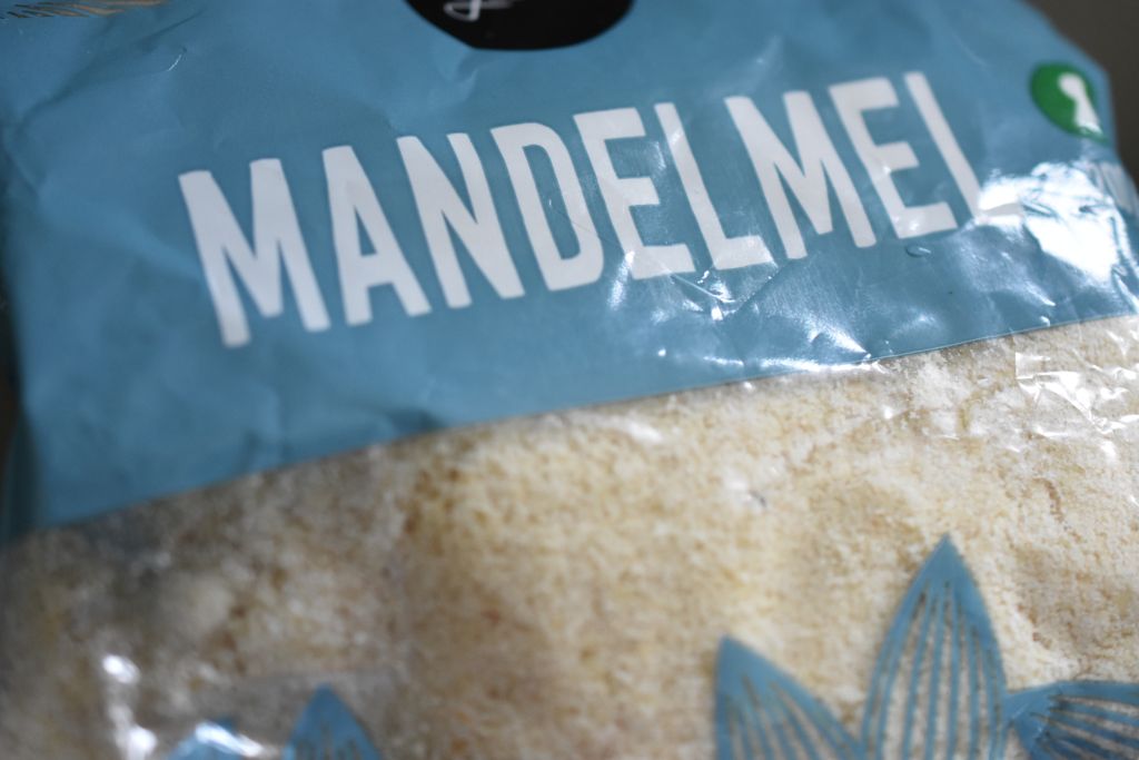 Hjemmelavet marcipan – hurtig nem opskrift • nogetiovnen.dk