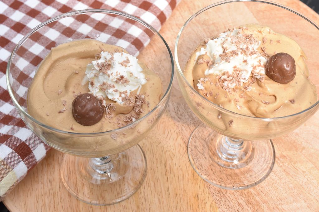 Kaffemousse uden husblas – nem kaffe dessert med fløde